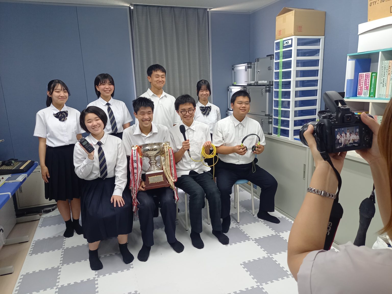 神戸新聞に掲載されました！ – KSBC 神戸星城高校放送部 キラキラ！